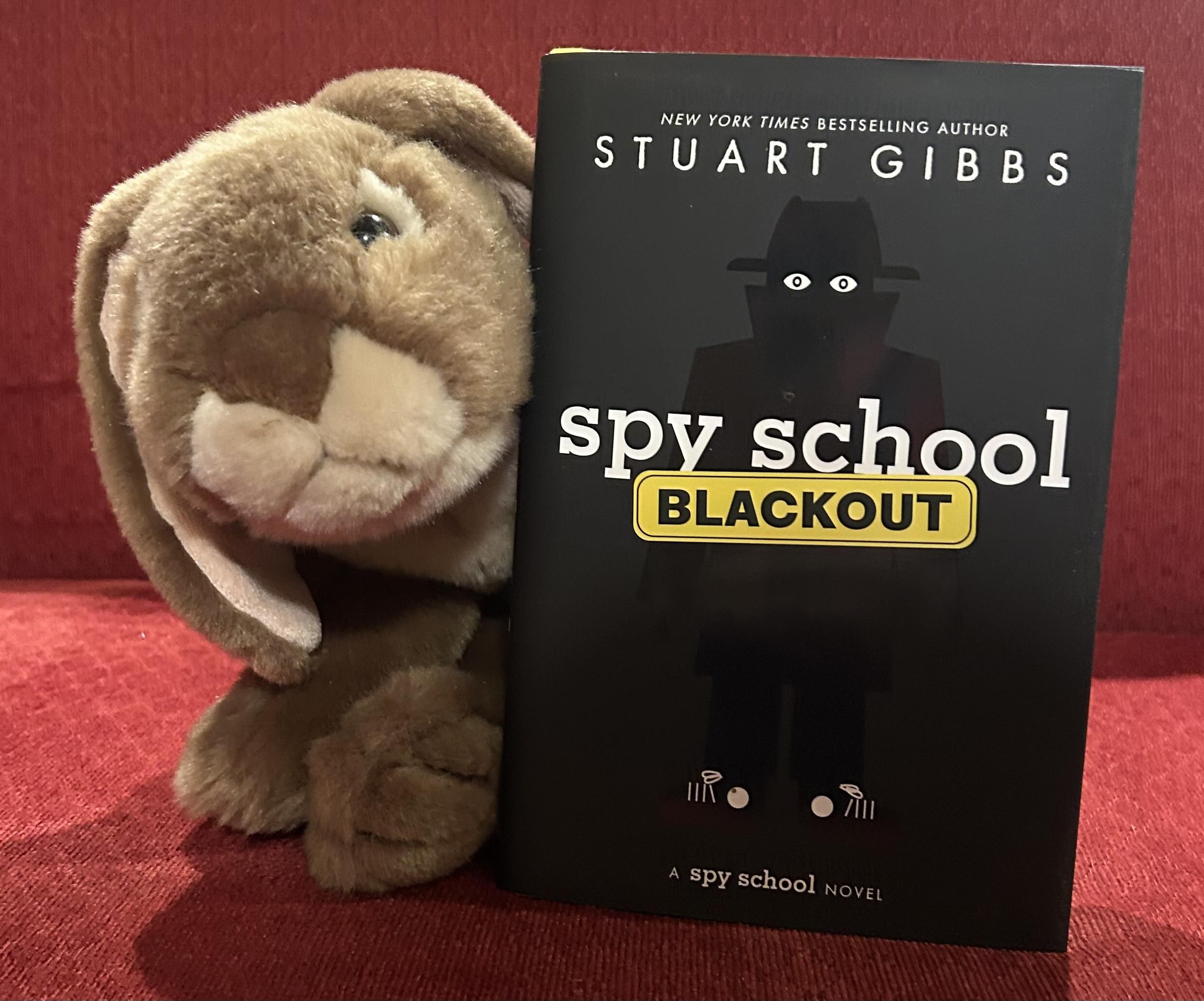 Caramel reviews Spy School Blackout by Stuart Gibbs – BookBunnies